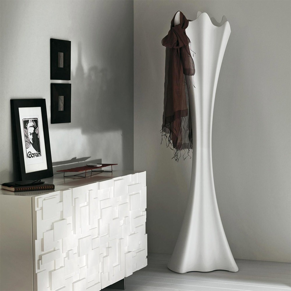 Los 10 mejores percheros de pie originales - Muebles Lluesma